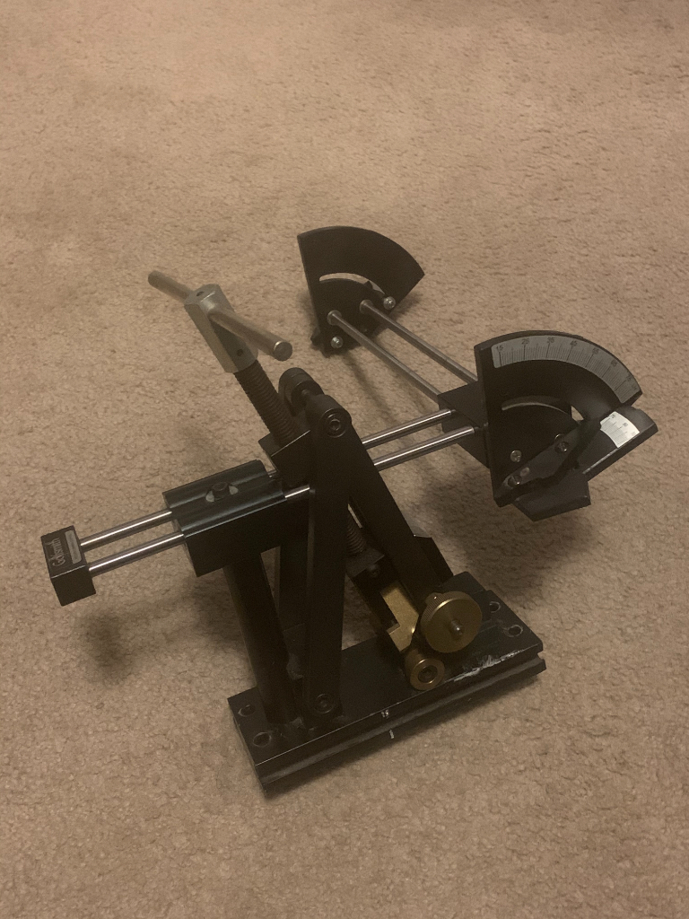 Golfsmith loft and lie bending machine and shaft frequency analyzer ...