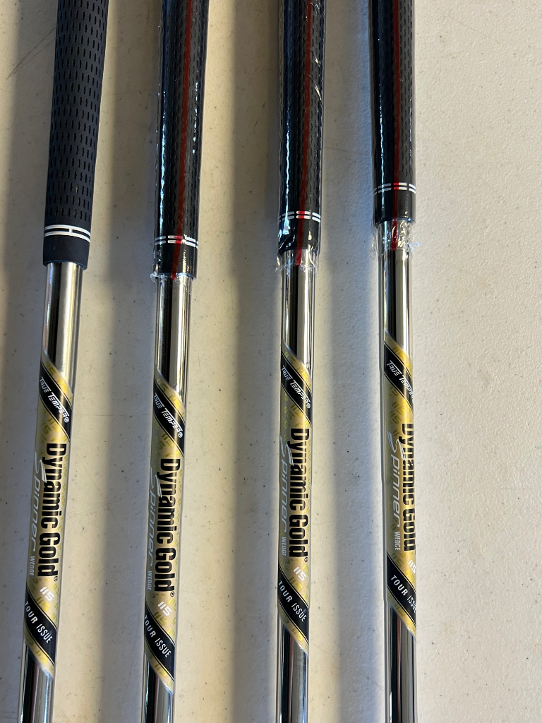 Srixon zx utility, zx5 driver, Cleveland driver/fairway/wedges/putter ...