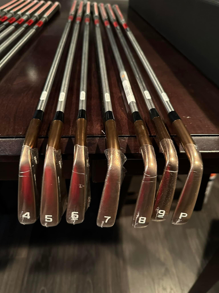 Copper Cobra Rev 33 RF MB’s 4-P BNIP - For Sale Archive-For Feedback ...