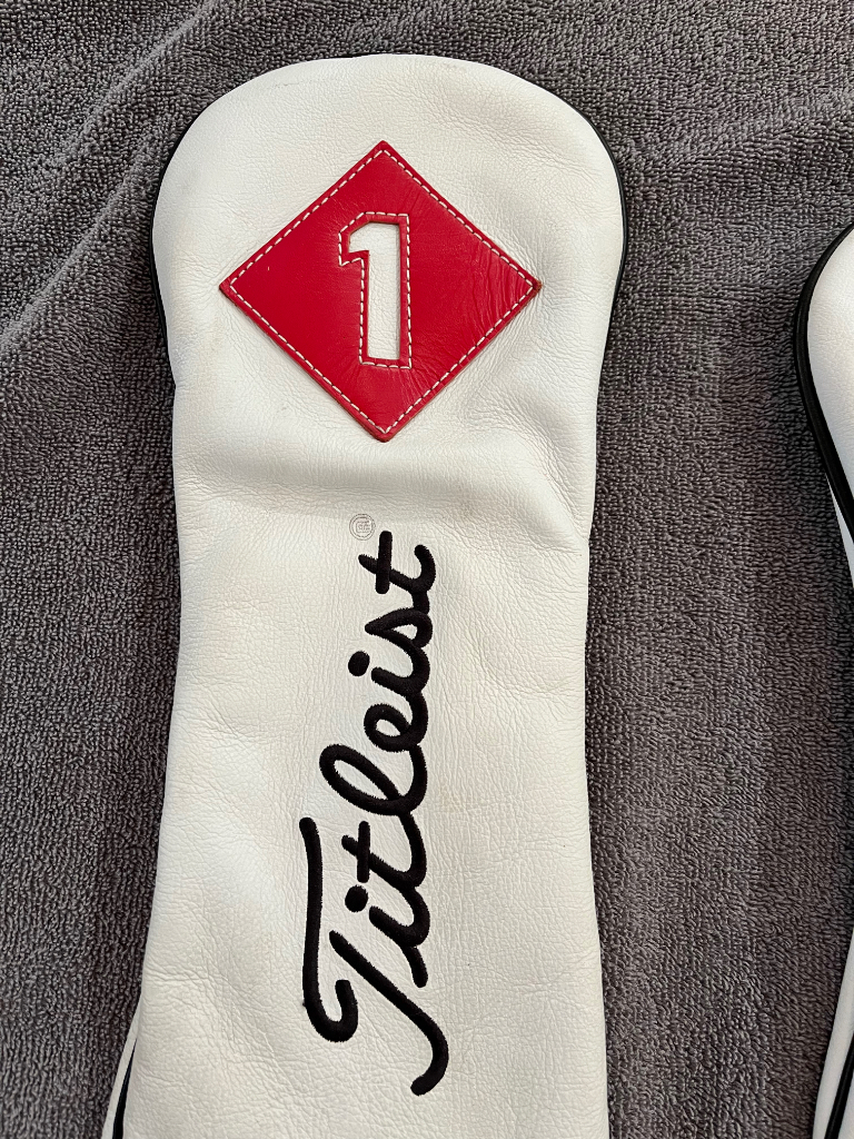 Saturday price drops: 2 Titleist Linksmaster bags - Ping 4 Series Tour ...