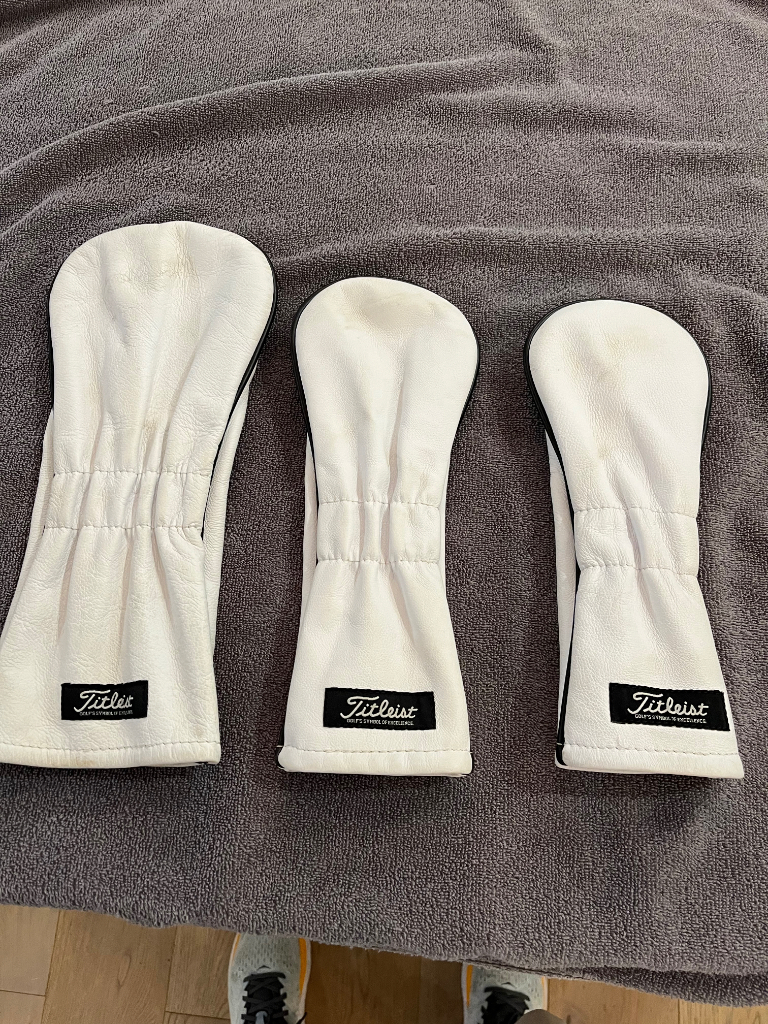Saturday price drops: 2 Titleist Linksmaster bags - Ping 4 Series Tour ...
