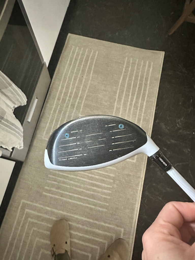 PRice drops. Send offers :) Left handed Taylormade 770 irons, Sim Max ...