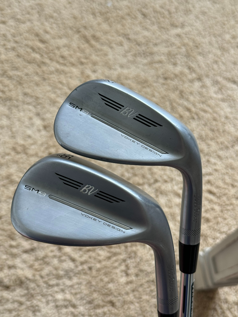 Ping Custom PLD DBZ Putter + Hoofer Tour Bag, Titleist SM9 Wedges ...