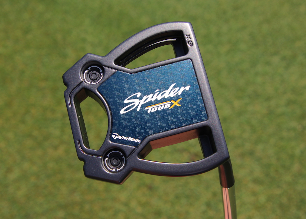 Tommy Fleetwood testing a TaylorMade Spider Tour X (with custom neck ...
