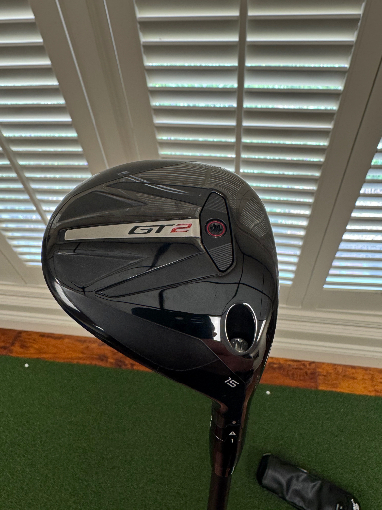 FS: Titleist GT2 3 wood/Callaway AI 200 irons/lulu lemon shorts - For ...